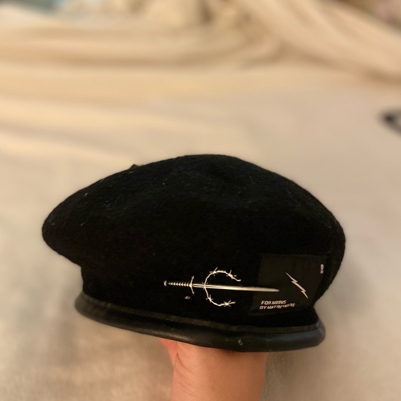 Mxdvs Accessories M X D V S By Max Reynders Beret 2 With Sword Logo Pin Poshmark 